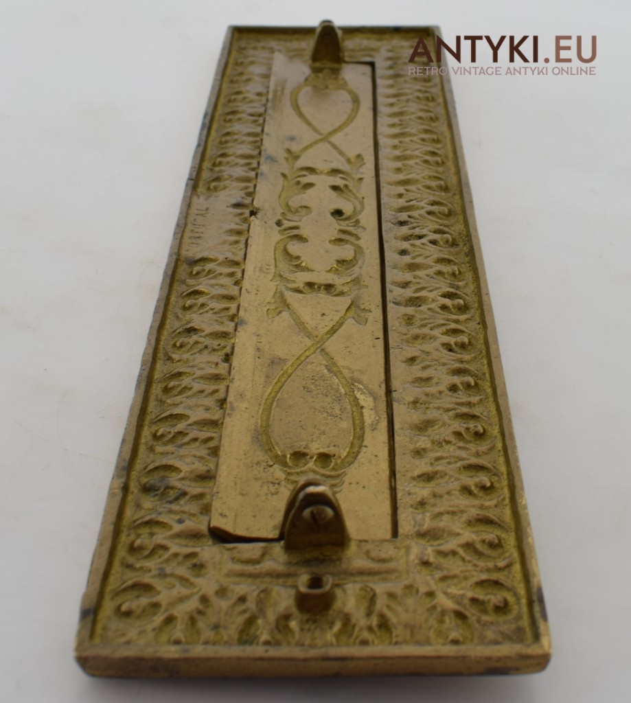 Mosiężny listownik, klapka do drzwi na listy w pałacowym stylu - antyki.eu